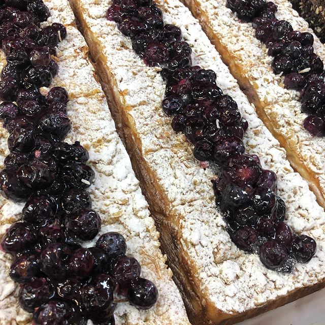 DELISSIMO CAKE SLABS