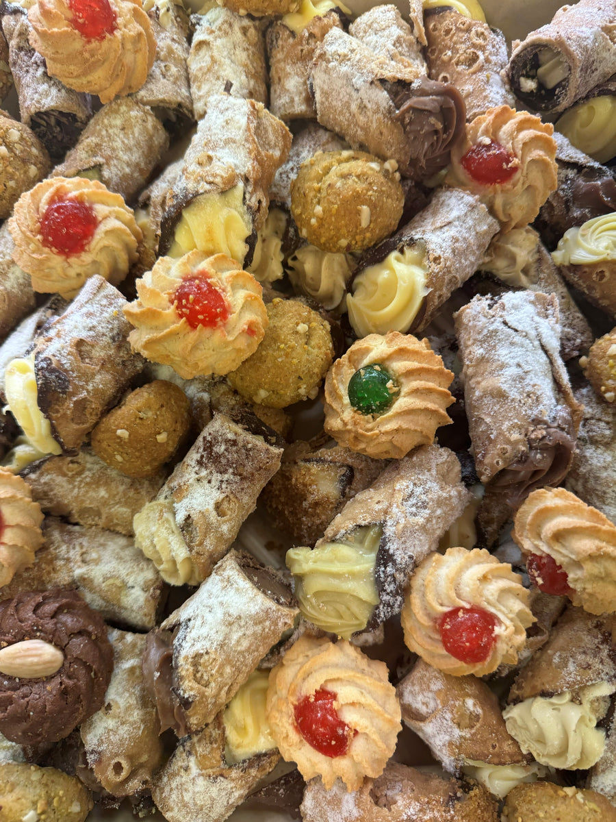 ITALIANA CANNOLI & BISCOTTI PLATTER – DELISSIMO