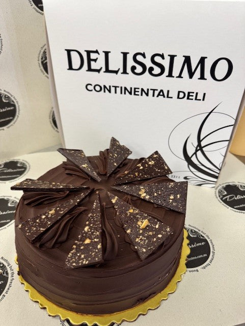 CELEBRATION CAKES – DELISSIMO