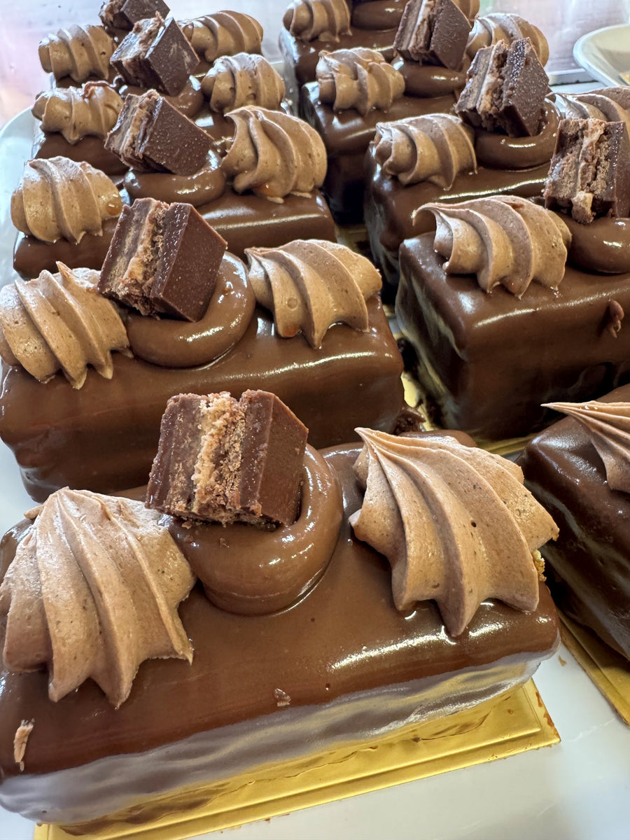 TIM TAM CHOC SLICE – DELISSIMO