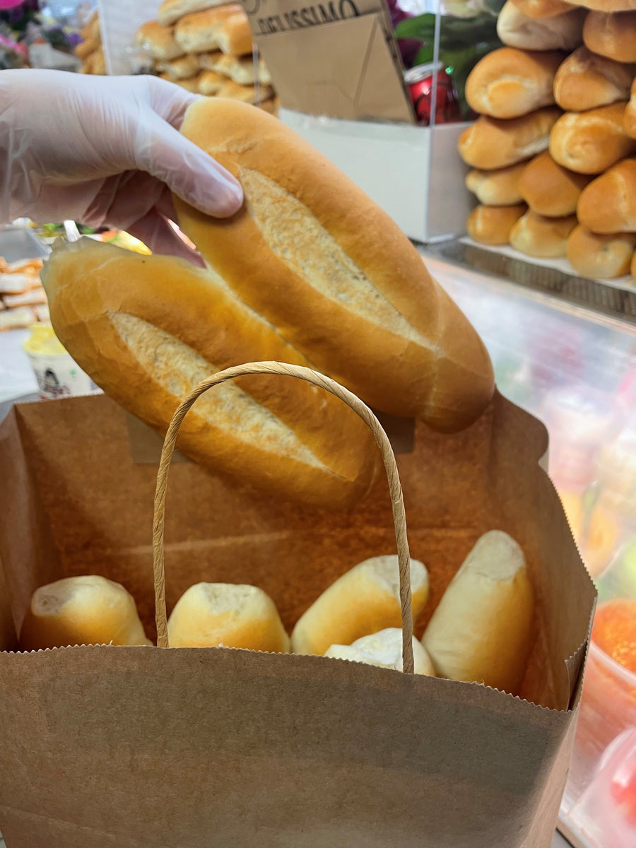 FRESH BREAD ROLLS – DELISSIMO